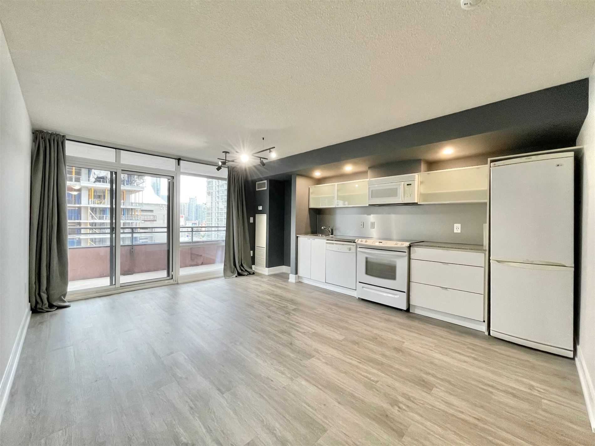 918 - 4K Spadina Ave, Toronto | Leased, C5689141 | Condos.ca