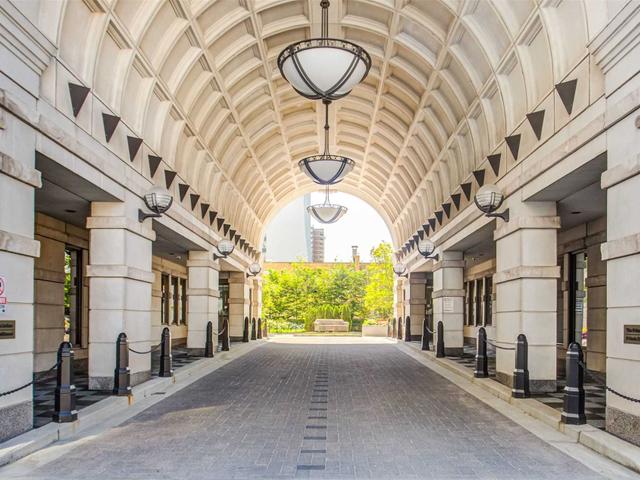 201 - 38 Avenue Rd, Toronto | Leased, C5692337 | Condos.ca