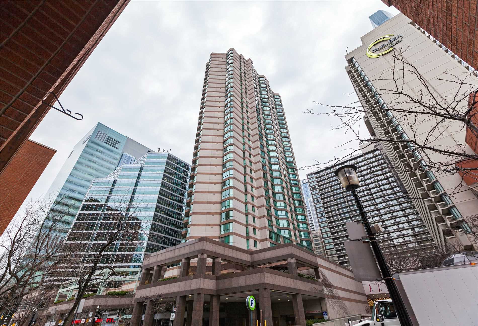 1110 - 38 Elm St, Toronto | Leased, C5695956 | Condos.ca