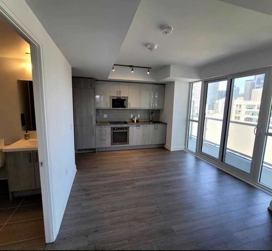 1009 - 77 Mutual St, Toronto | Leased, C5708017 | Condos.ca