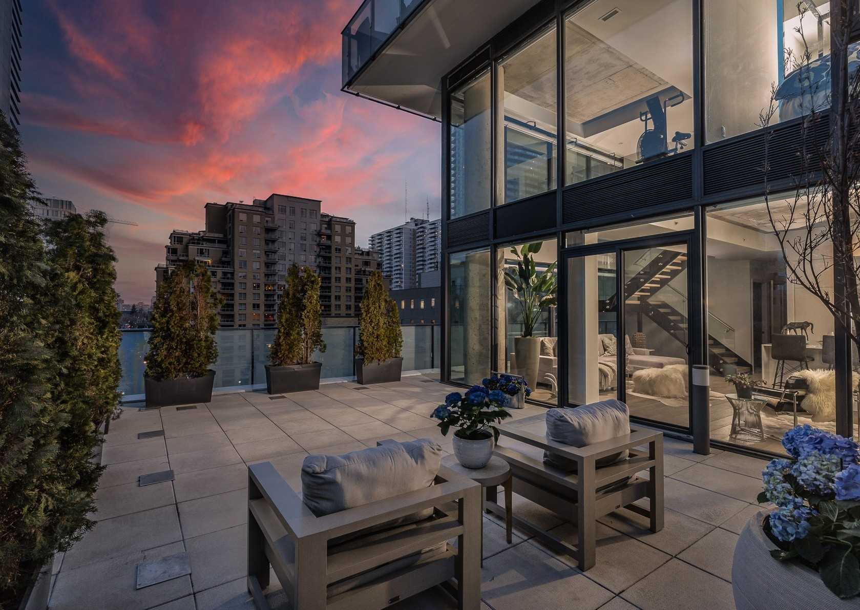 803 - 161 Roehampton Ave, Toronto | Terminated, C5711112 | Condos.ca