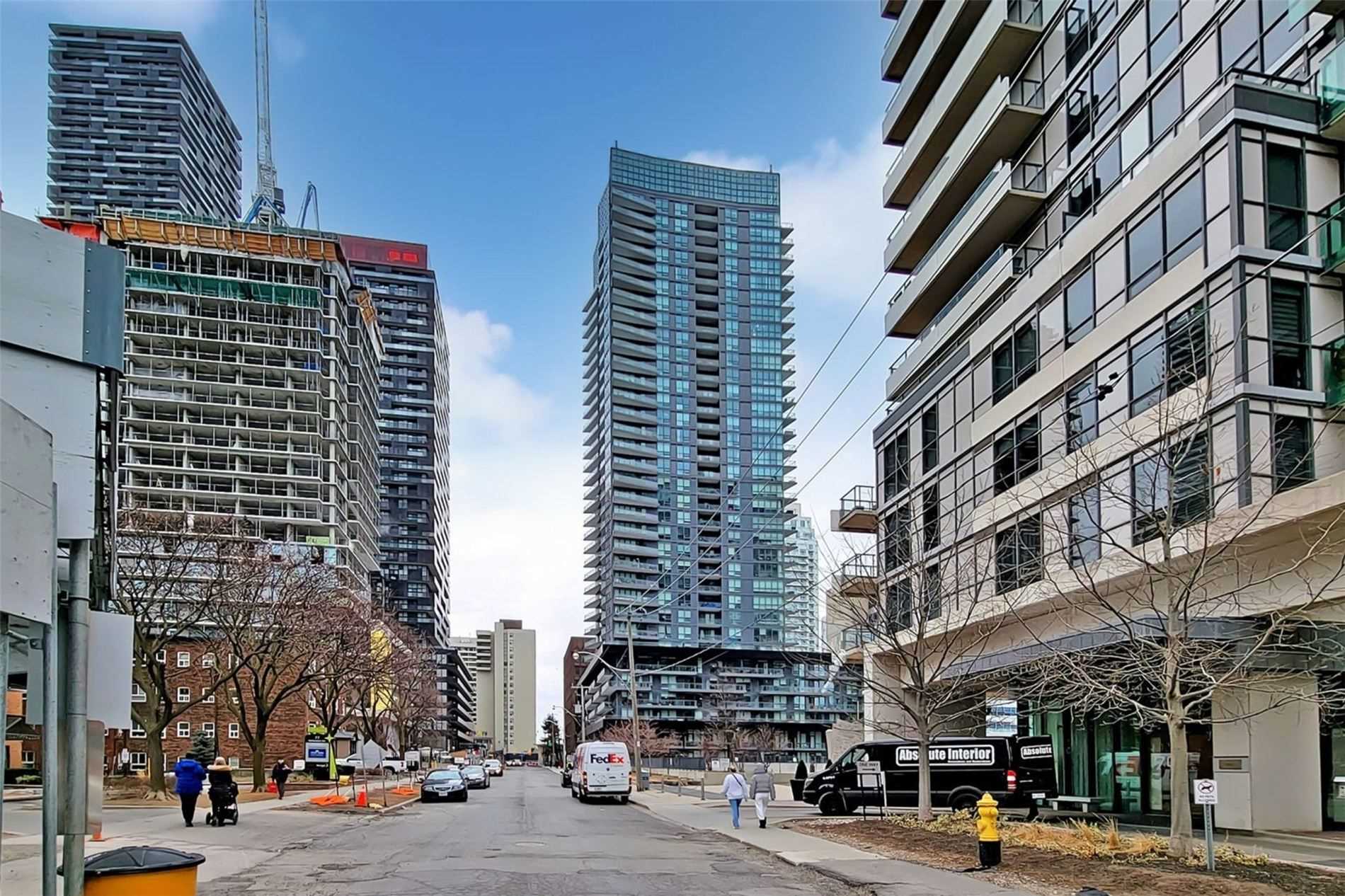 413 - 30 Roehampton Ave, Toronto | Leased, C5721658 | Condos.ca