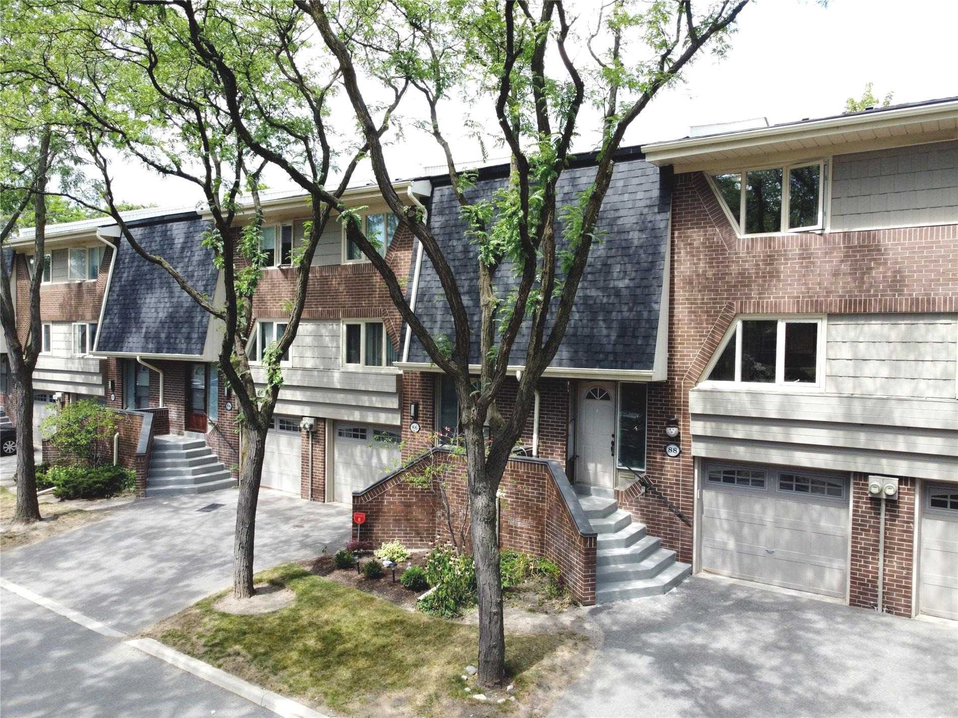 88 Flaming Rose Way, North York | Expired, C5735964 | Condos.ca