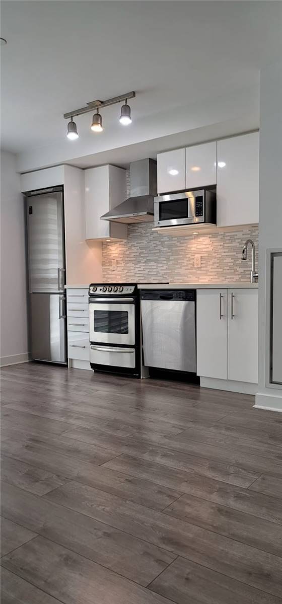 413 - 58 Orchard View Blvd, Toronto | Suspended, C5740283 | Condos.ca