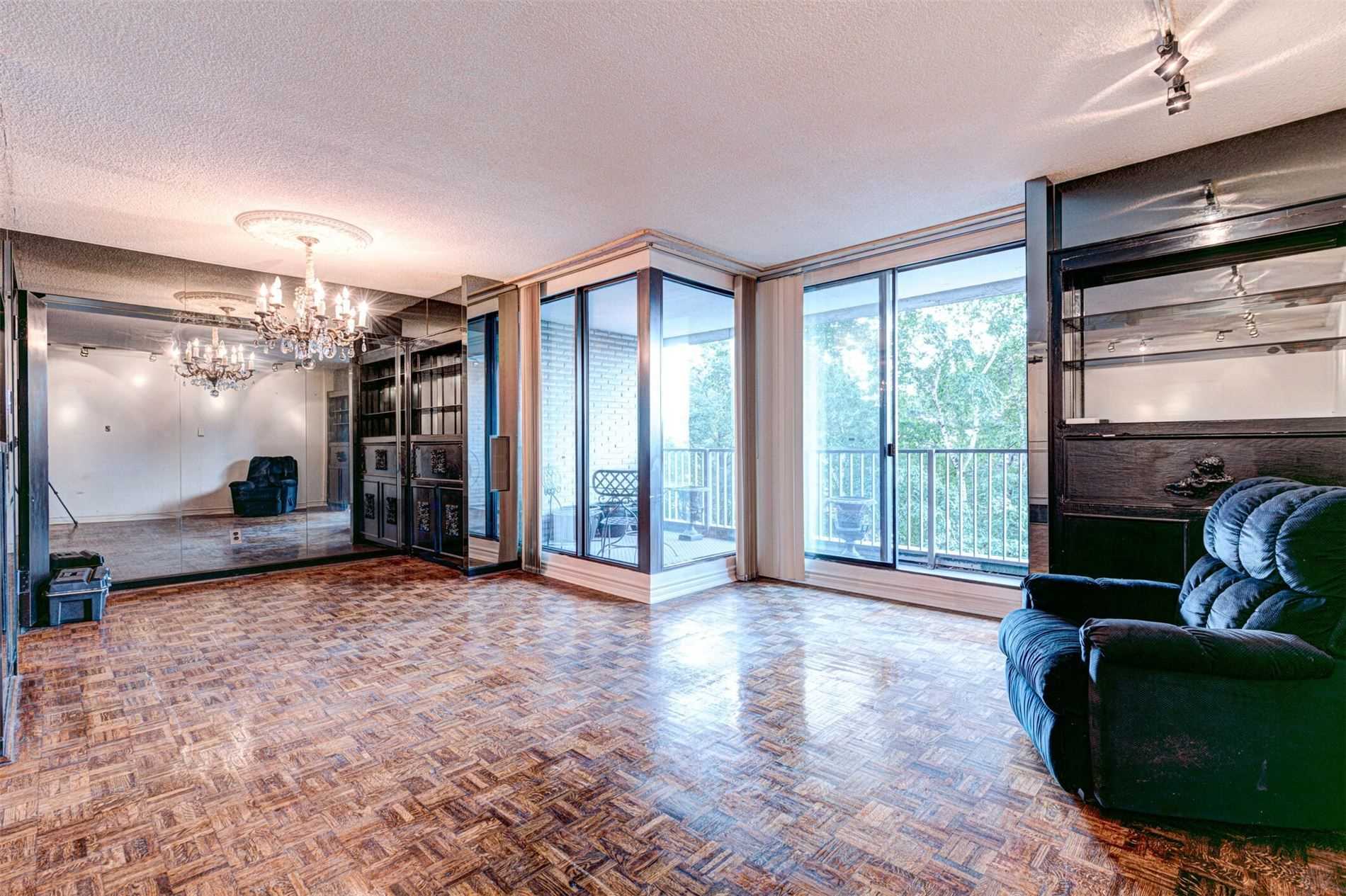 408 - 33 Harbour Sq, Toronto | Sold, C5741687 | Condos.ca