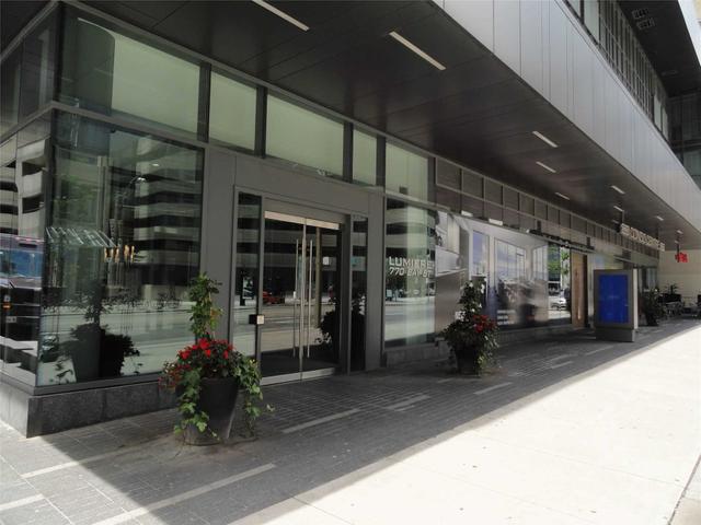 303 - 770 Bay St, Toronto | Leased, C5745734 | Condos.ca