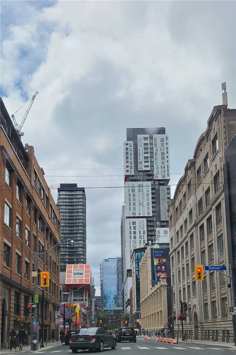 611 - 330 Richmond St W, Toronto | Leased, C5755358 | Condos.ca
