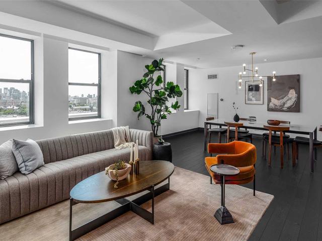 605 - 2 Avenue Rd, Toronto | Expired, C5762625 | Condos.ca