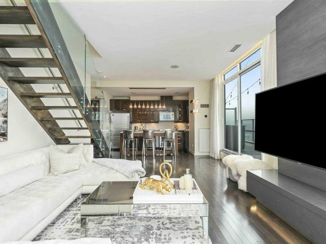 PH3 - 126 Simcoe St, Toronto | Leased, C5771940 | Condos.ca