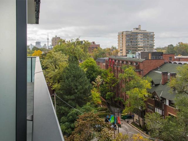 703 - 99 Foxbar Rd, Toronto | Leased, C5795726 | Condos.ca