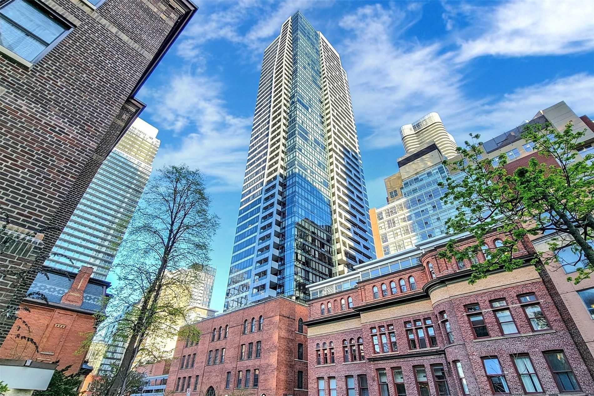 2105 - 5 St Joseph St, Toronto | Terminated, C5804462 | Condos.ca