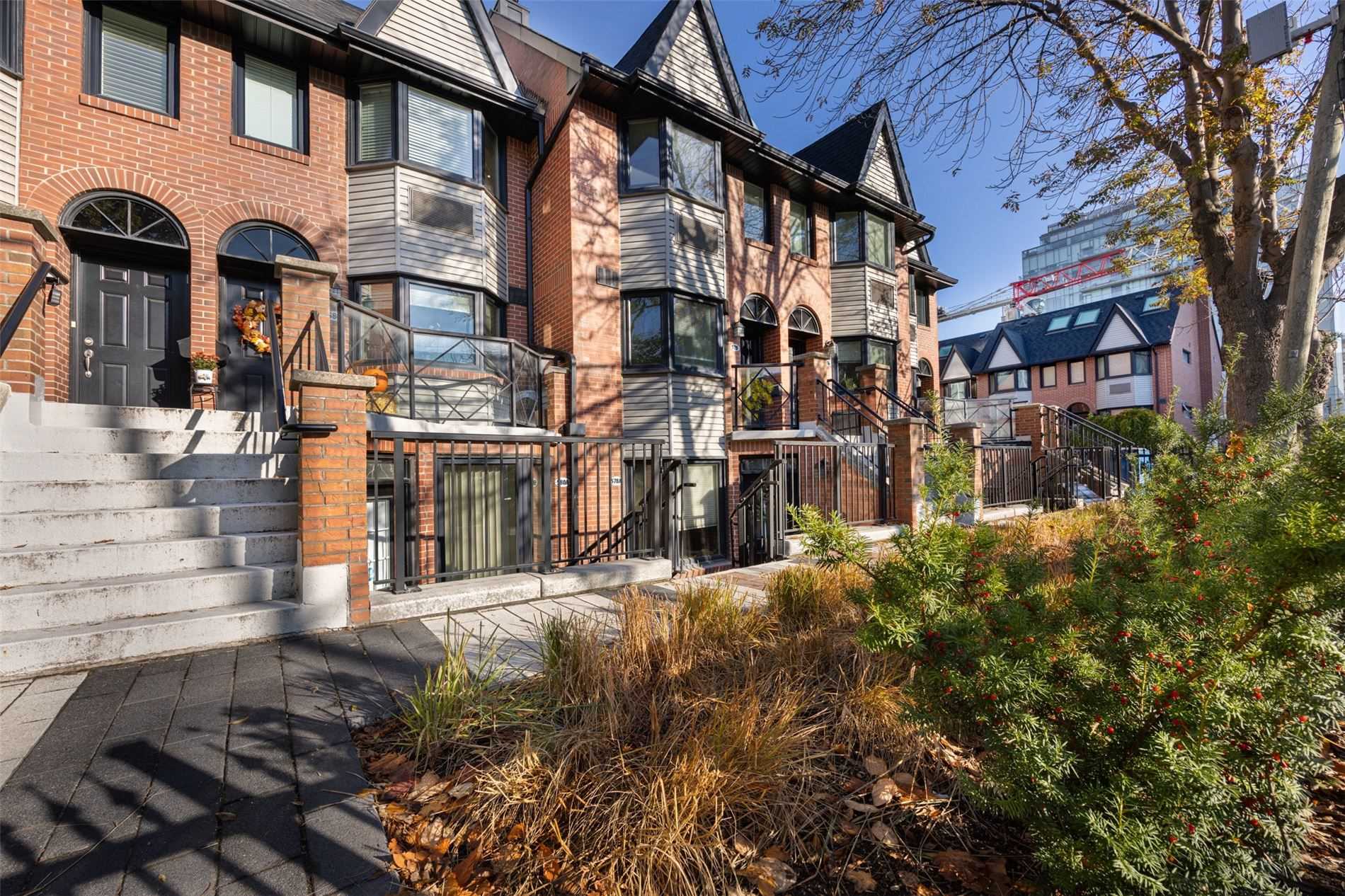 580A - 574 Wellington St W, Toronto | Sold, C5822356 | Condos.ca