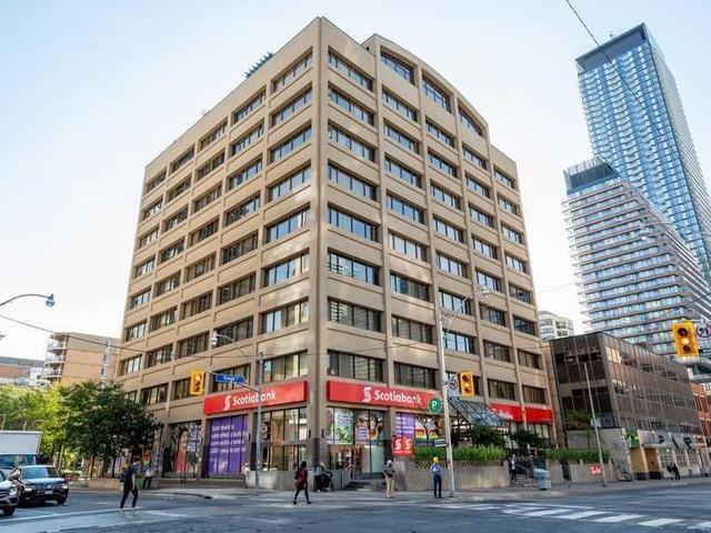702 - 555 Yonge St, Toronto | Sold, C5829076 | Condos.ca