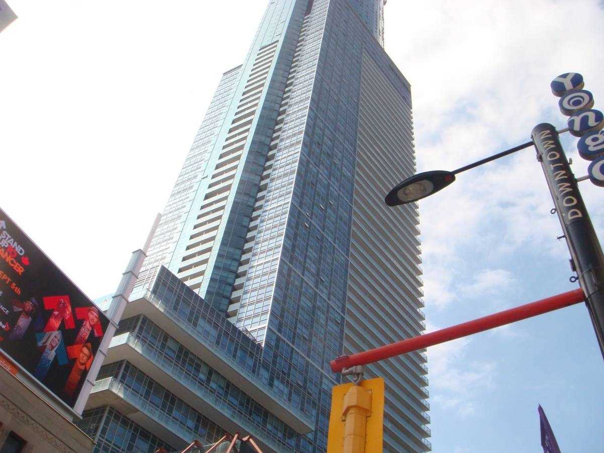 5216 - 386 Yonge St, Toronto | Leased, C5829216 | Condos.ca