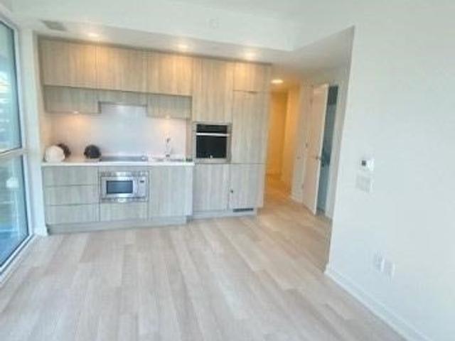 905 - 39 Roehampton Ave, Toronto | Terminated, C5844758 | Condos.ca