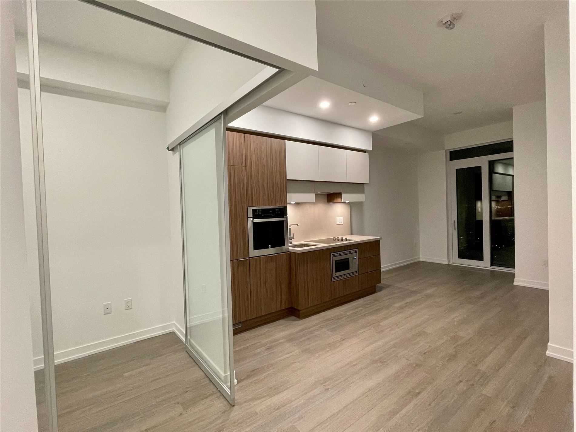 3001 - 39 Roehampton Ave, Toronto | Terminated, C5852840 | Condos.ca