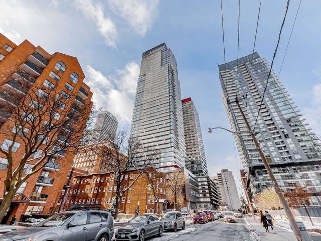 2603 - 39 Roehampton Ave, Toronto | Leased, C5860000 | Condos.ca