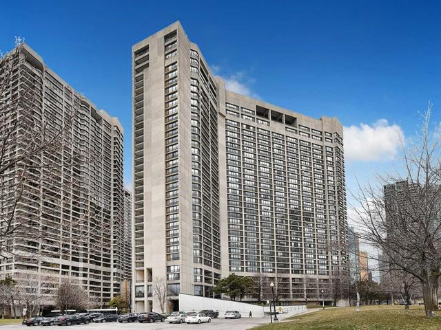 1212 - 33 Harbour Sq, Toronto | Leased, C5864637 | Condos.ca