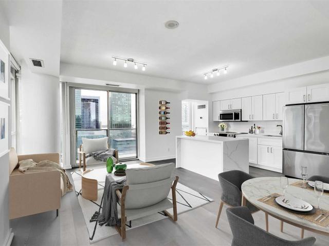 2308 - 126 Simcoe St, Toronto | Sold, C5879588 | Condos.ca