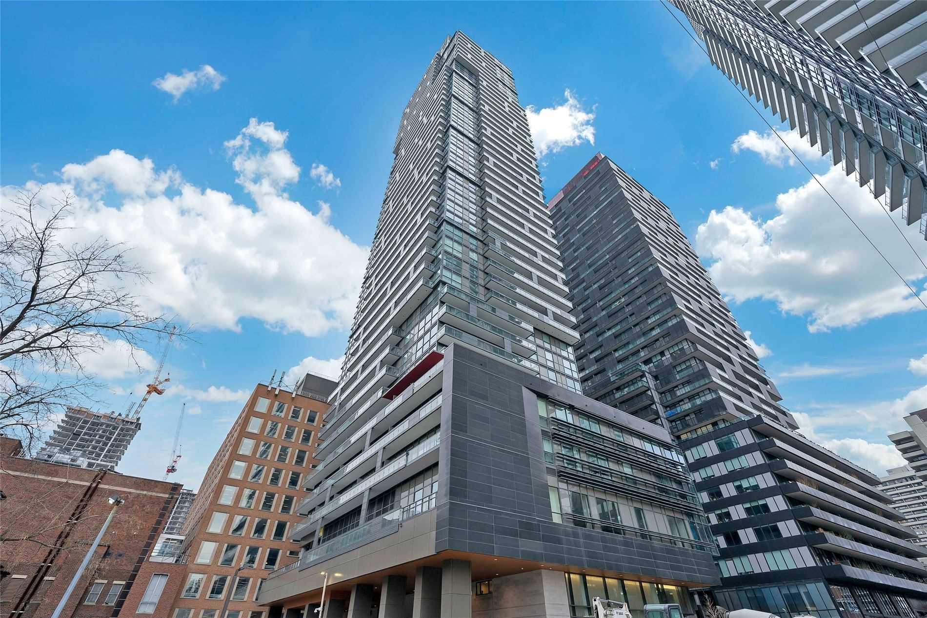 701 - 39 Roehampton Ave, Toronto | Leased, C5883750 | Condos.ca