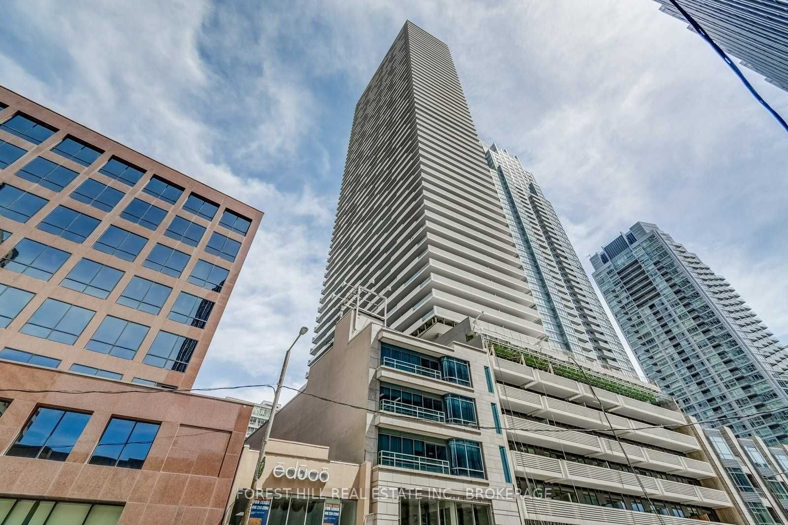 209 - 2221 Yonge St, Toronto | Expired, C5894077 | Condos.ca