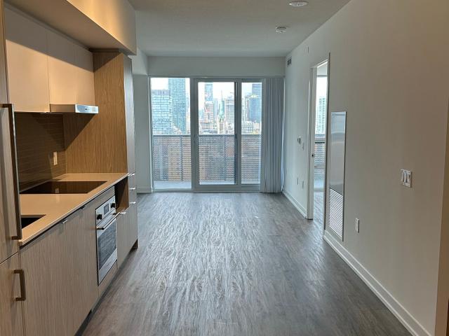 1802 - 55 Cooper St, Toronto | Leased, C5917372 | Condos.ca