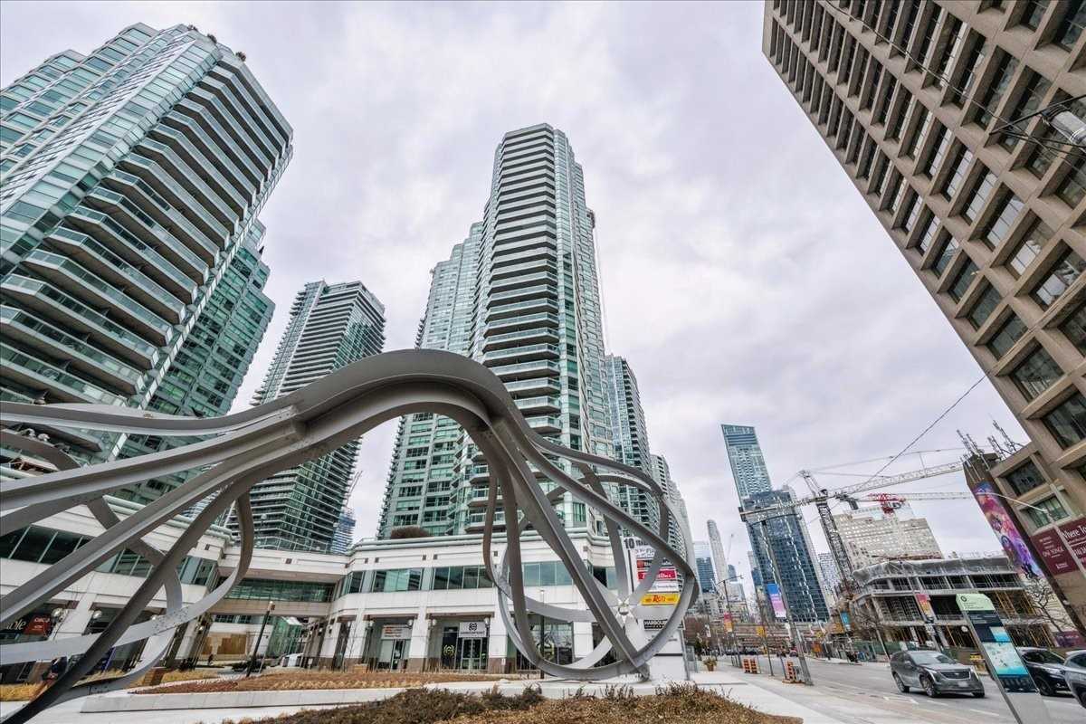 1807 - 10 Yonge St, Toronto | Sold, C5924849 | Condos.ca
