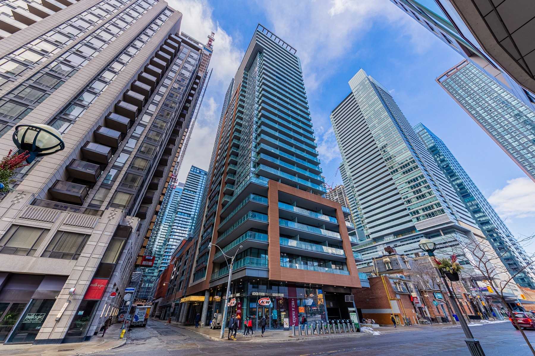 525 - 8 Mercer St, Toronto | Leased, C5975043 | Condos.ca