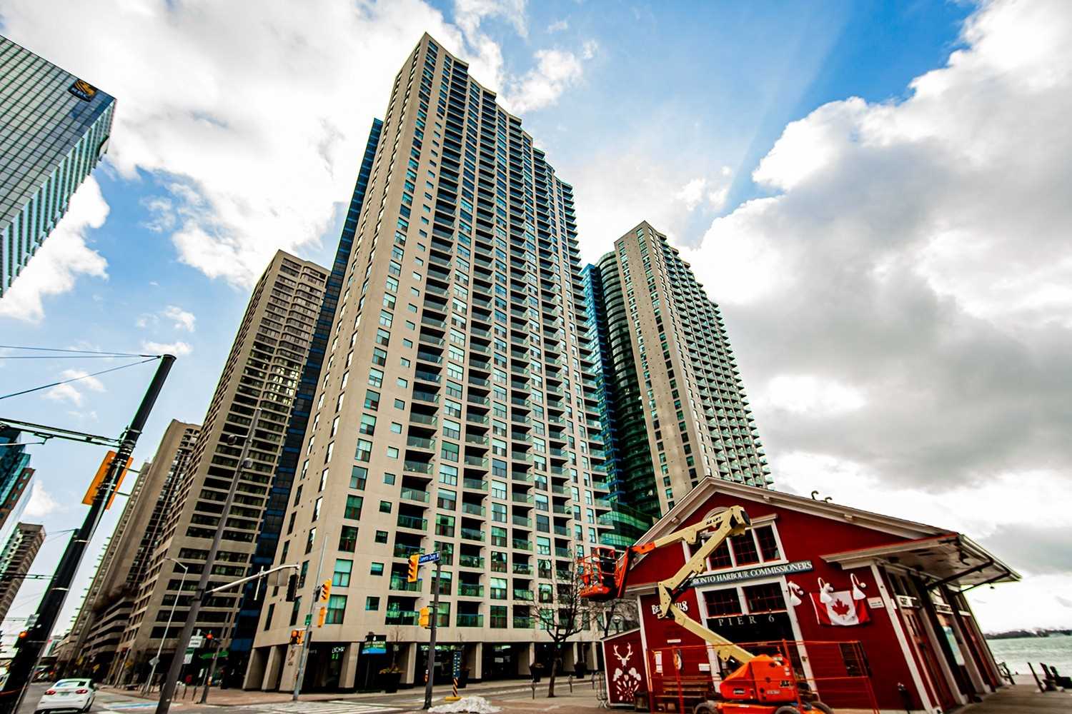 1302 - 77 Harbour Sq, Toronto | Terminated, C5982317 | Condos.ca