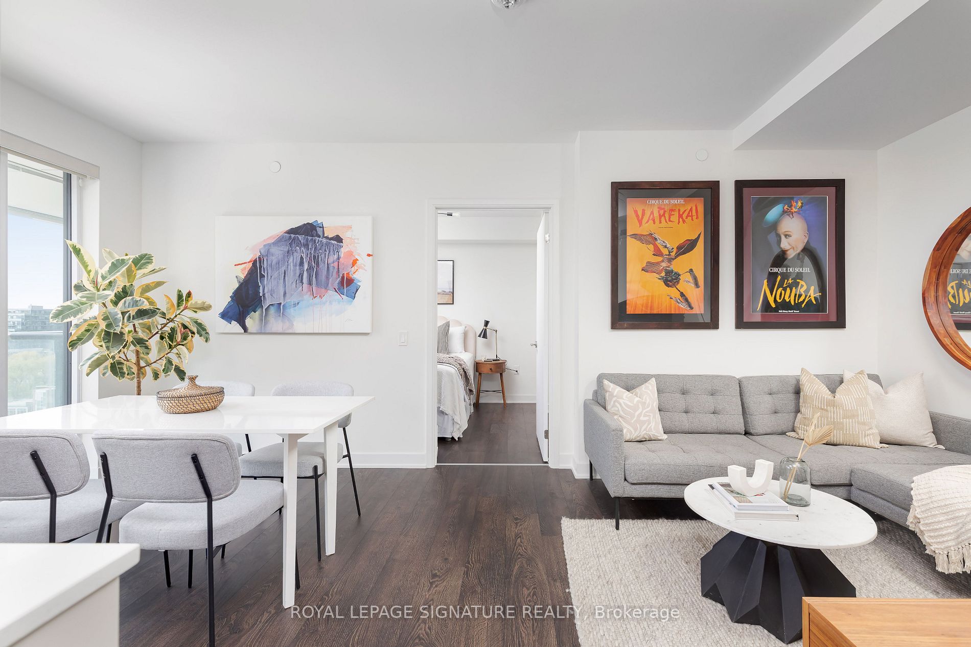 1007W - 27 Bathurst St, Toronto | Sold, C5991612 | Condos.ca