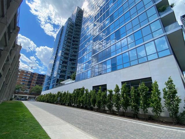 913 - 210 Simcoe St, Toronto | Sold, C6002057 | Condos.ca