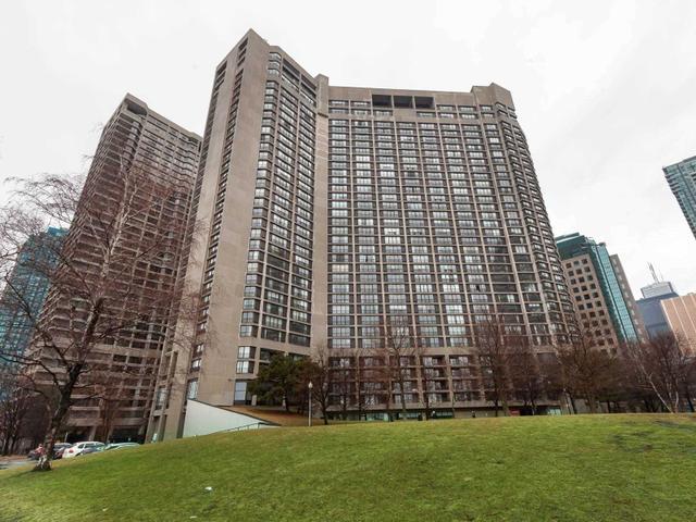 1636 - 33 Harbour Sq, Toronto | Leased, C6008061 | Condos.ca