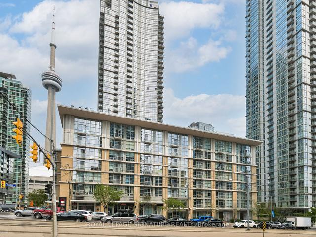 PH15 - 9 Spadina Ave, Toronto | Sold, C6009372 | Condos.ca
