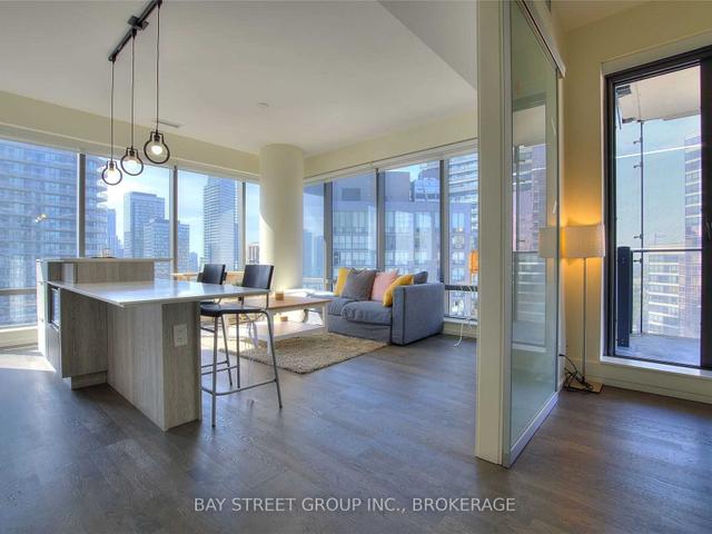 2205 - 5 St Joseph St, Toronto | Sold, C6016085 | Condos.ca