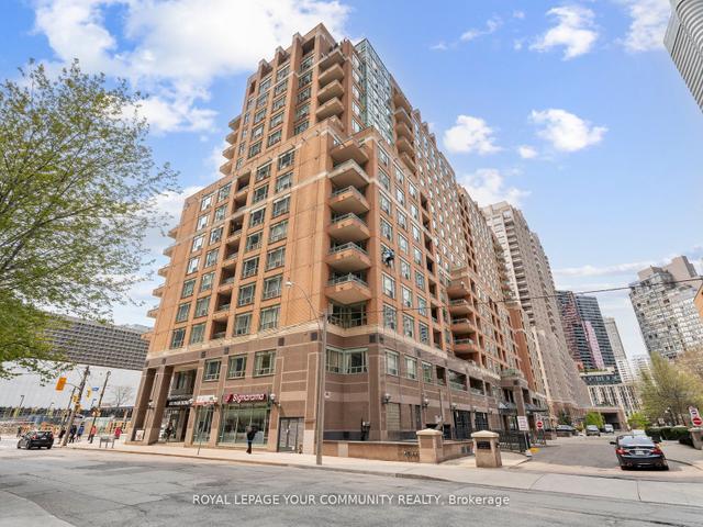 611 - 887 Bay St, Toronto | Sold, C6019440 | Condos.ca