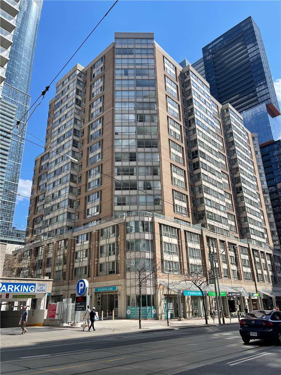 411 - 717 Bay St, Toronto | Leased, C6025895 | Condos.ca