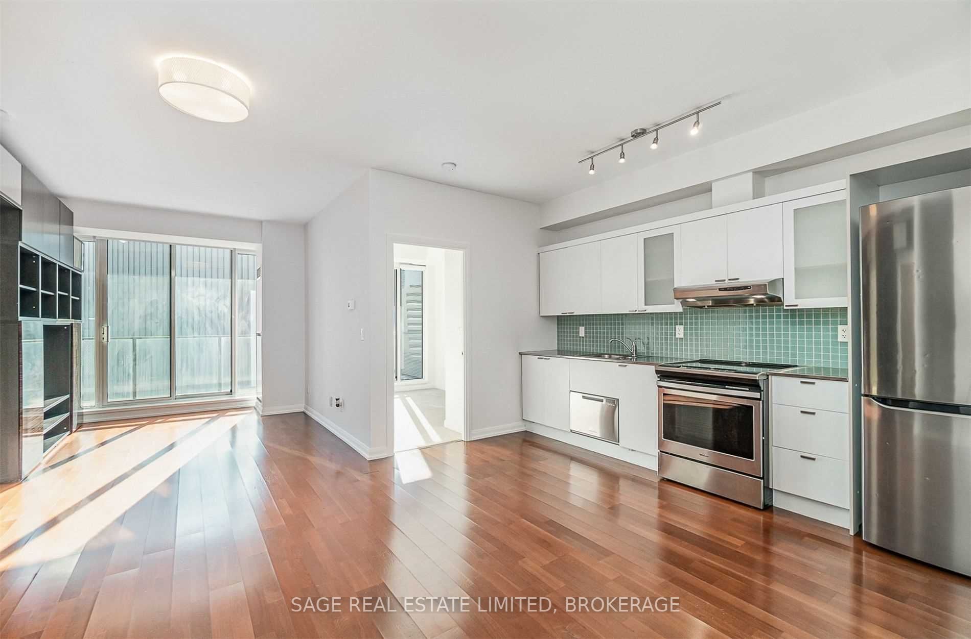 1706 - 111 Elizabeth St, Toronto | Leased, C6030495 | Condos.ca