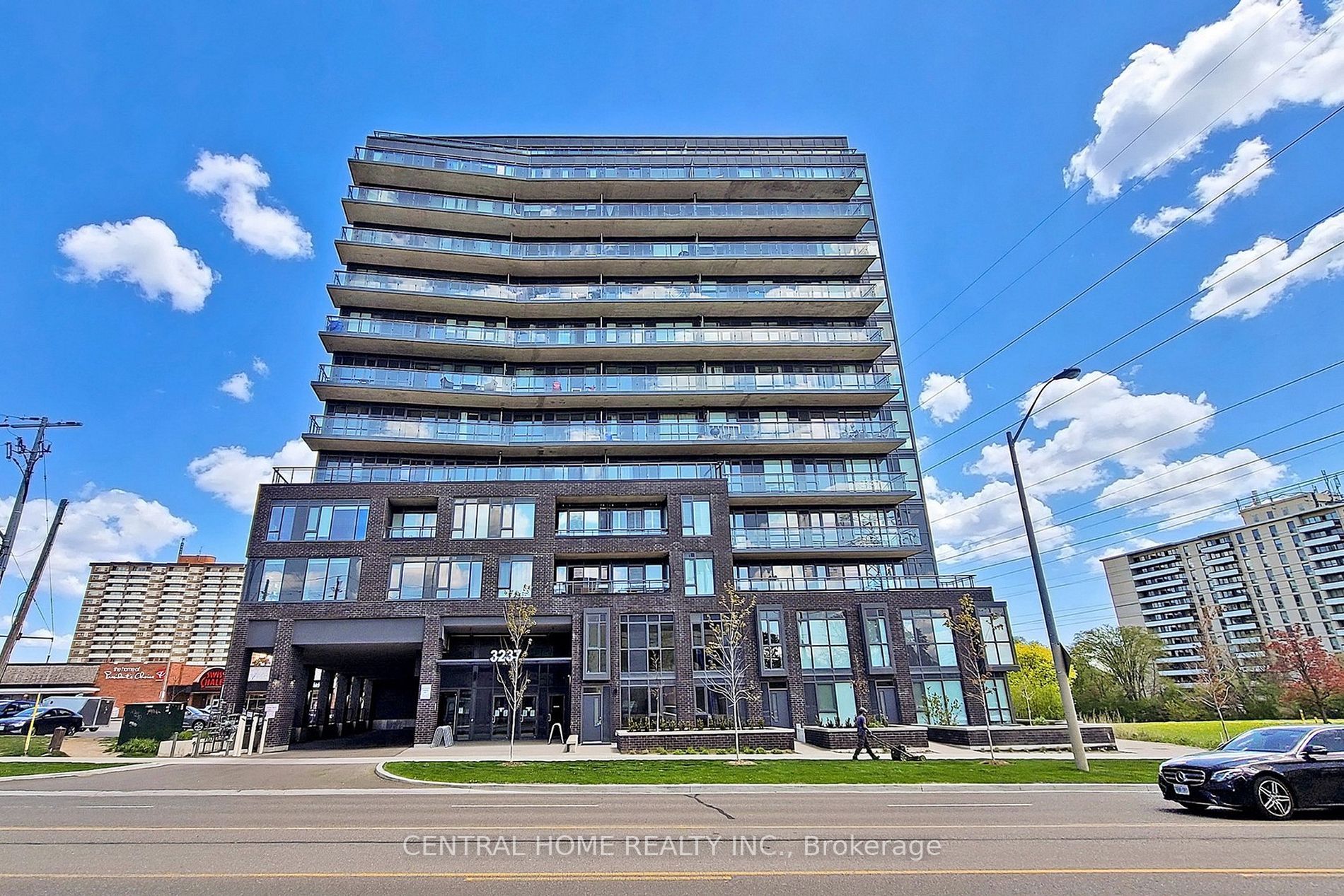 1207 - 3237 Bayview Ave, North York | Suspended, C6031740 | Condos.ca