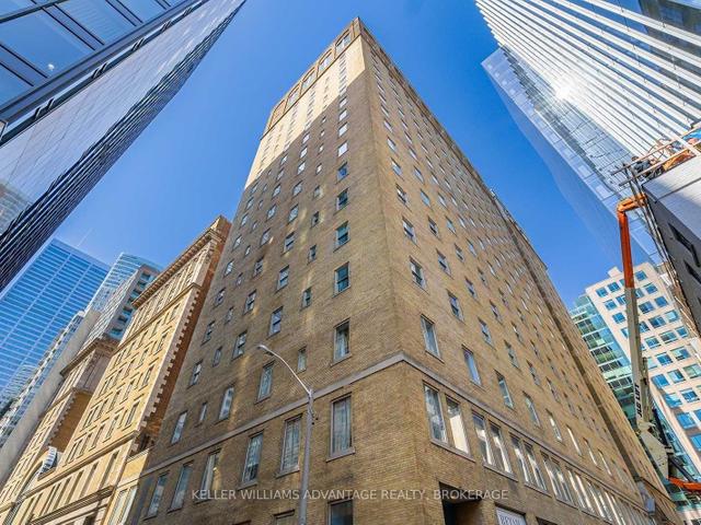 22 Leader Ln Condos | 1 Condo for Sale & 1 Condo for Rent | Condos.ca