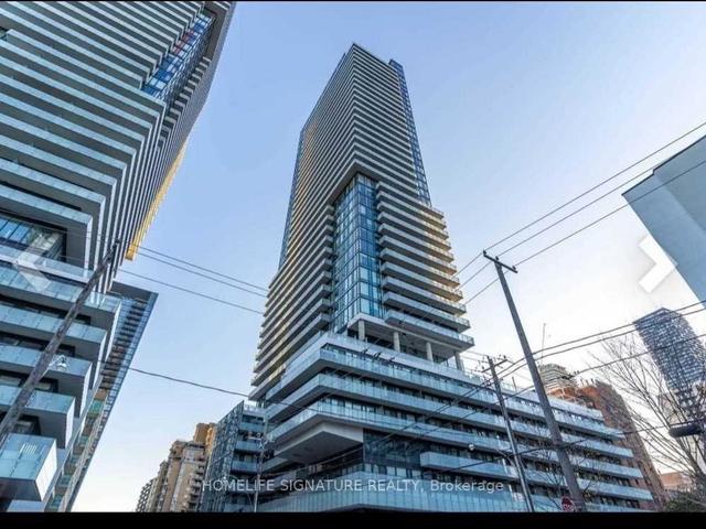 161 Roehampton Ave | 13 Condos for Sale & 6 Condos for Rent | Condos.ca