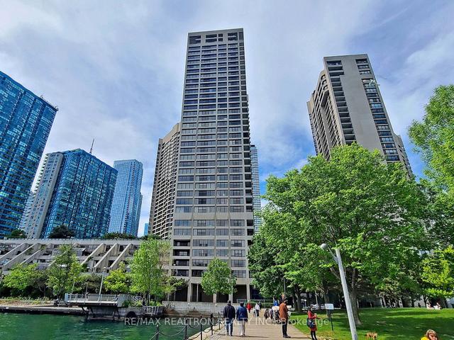 65 Harbour Square Condos | 7 Condos for Sale & 5 Condos for Rent ...