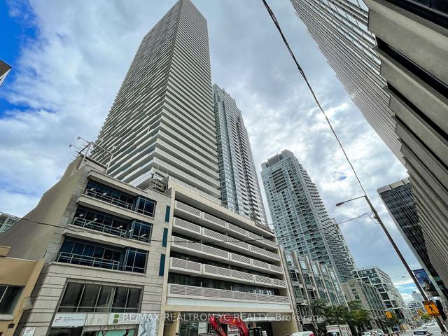 313 - 2221 Yonge St, Toronto | Leased, C6104200 | Condos.ca
