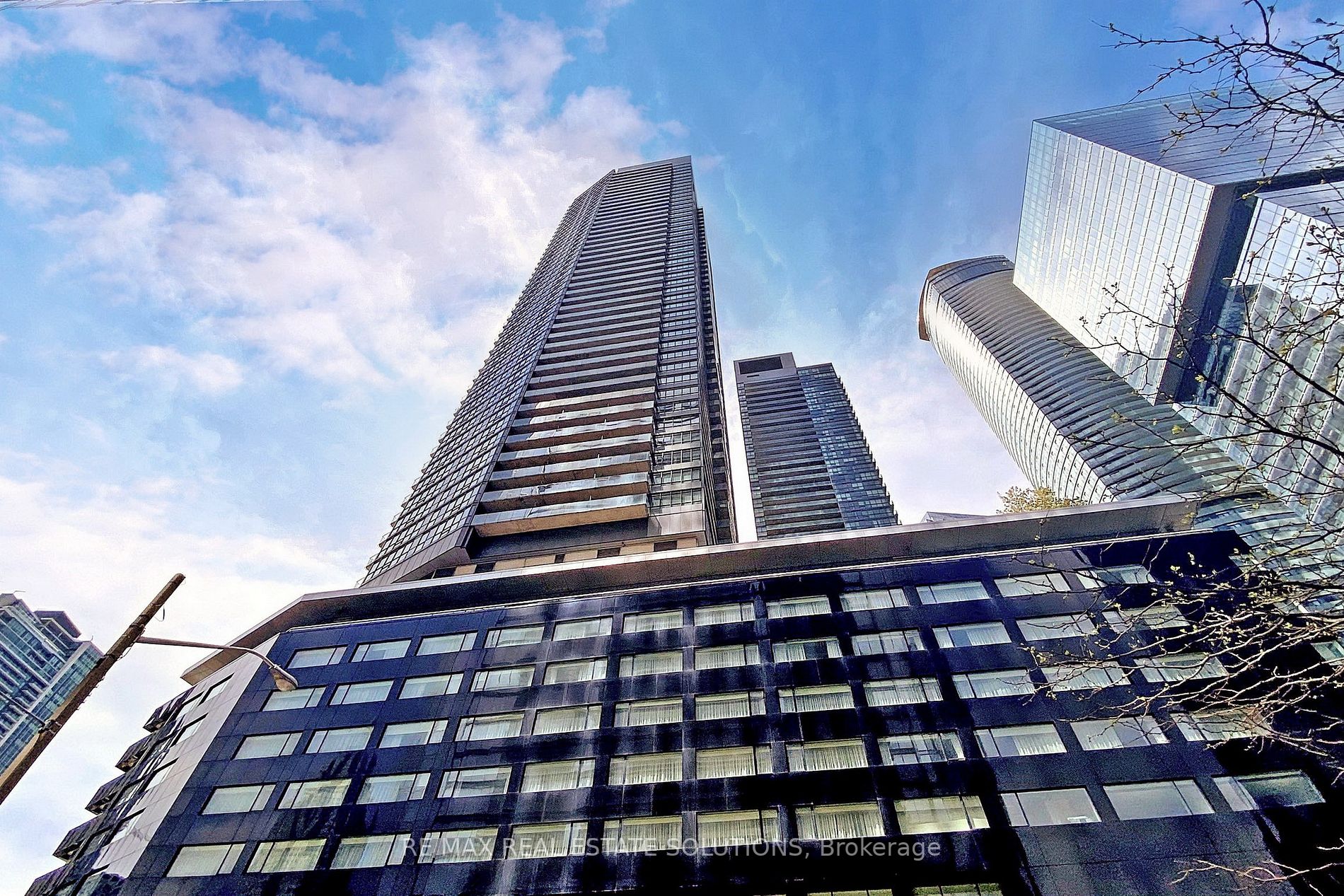 2206 - 65 Bremner Blvd, Toronto | Leased, C6106212 | Condos.ca