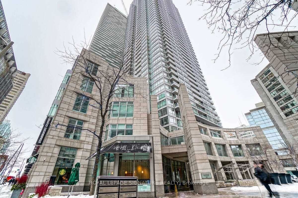 702 - 2191 Yonge St E, Toronto | Leased, C6148548 | Condos.ca