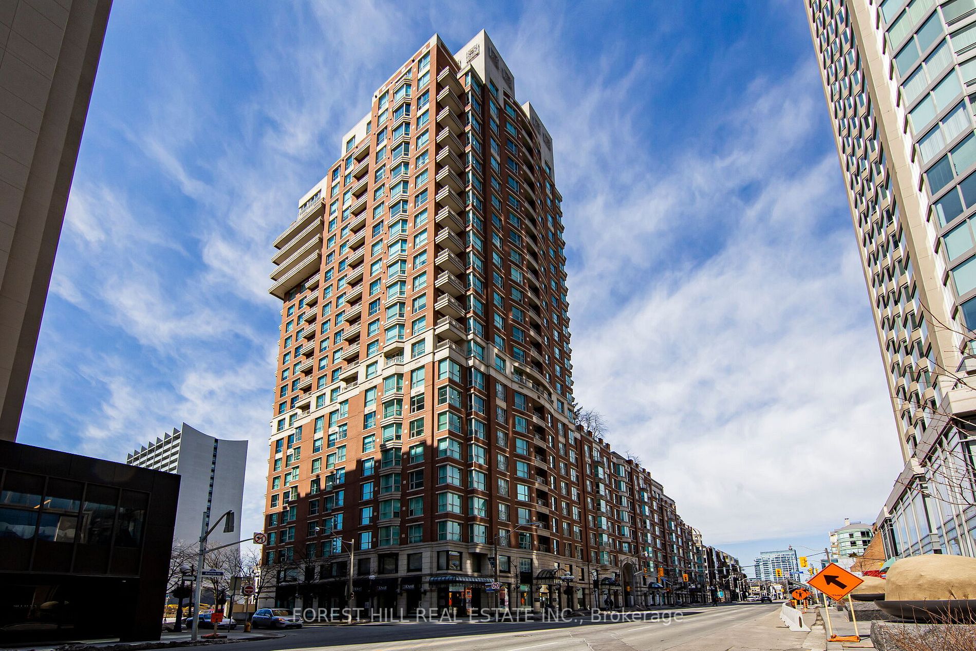805 - 38 Avenue Rd, Toronto | Sold, C6156312 | Condos.ca