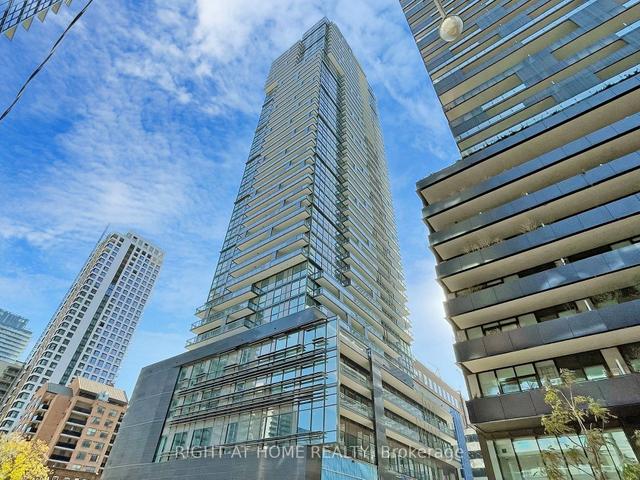 709 - 39 Roehampton Ave, Toronto | Leased, C6175180 | Condos.ca