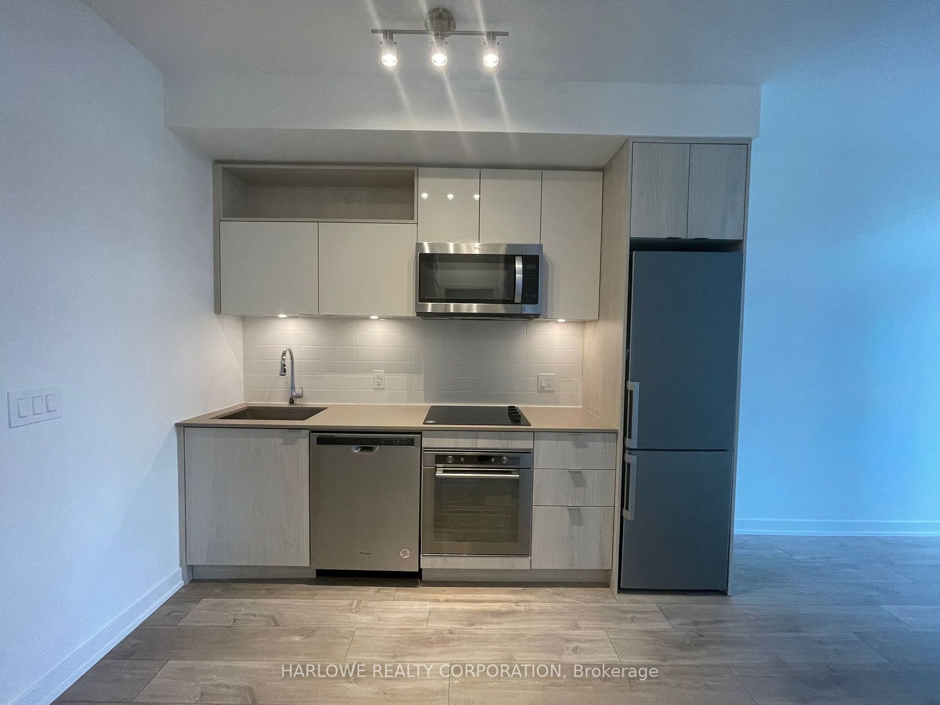 224 Sw - 121 Lower Sherbourne St, Toronto | Leased, C6211692 | Condos.ca