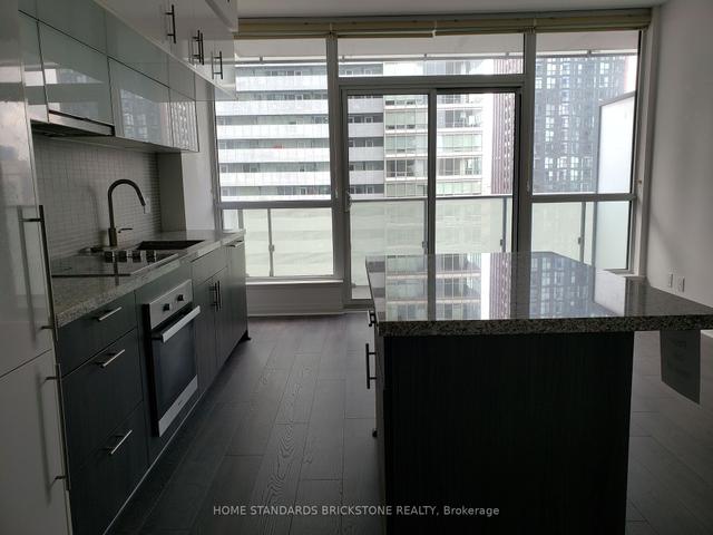 8 Mercer St | The Mercer Condos | 10 Condos for Sale & 7 Condos for ...