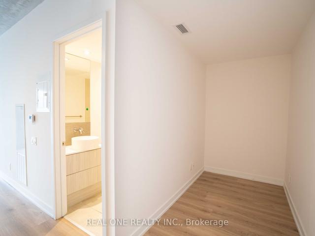 318 - 161 Roehampton Ave, Toronto | Leased, C6631672 | Condos.ca