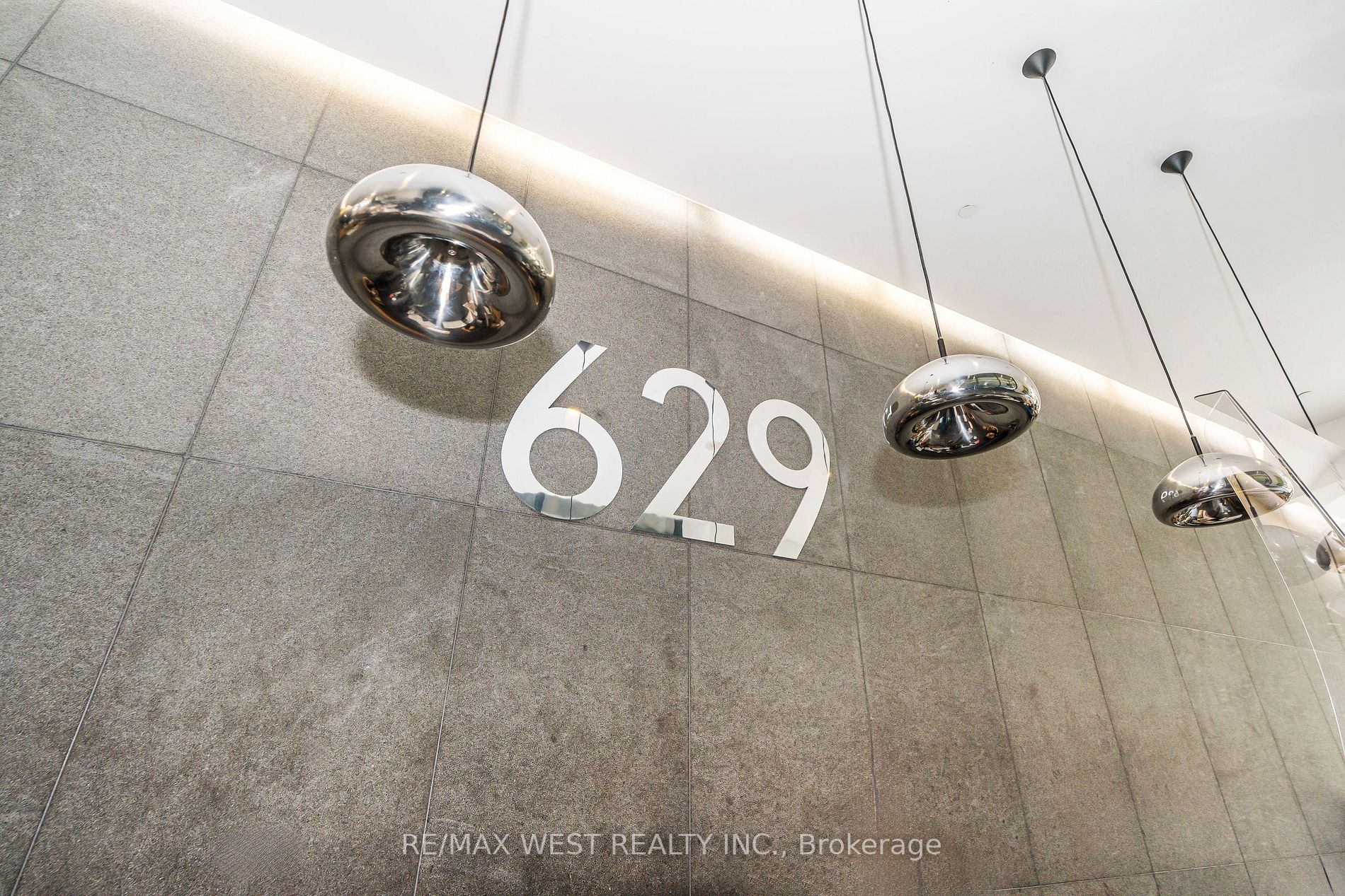 PH19 - 629 King St W, Toronto | Sold, C6632070 | Condos.ca